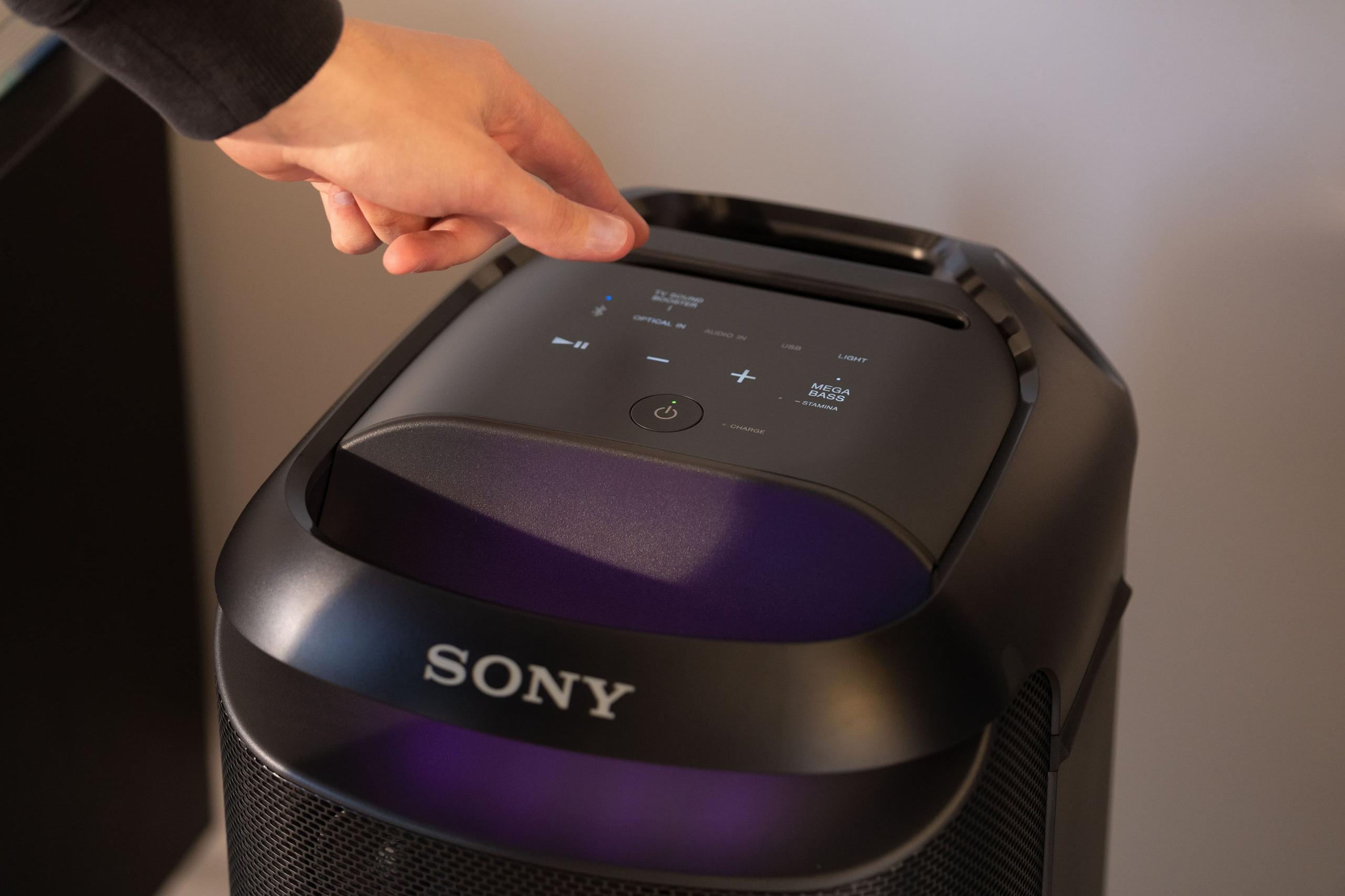 Sony SRS-XV800 X-Series Party Speaker vs Marshall Bromley 750 Party ...