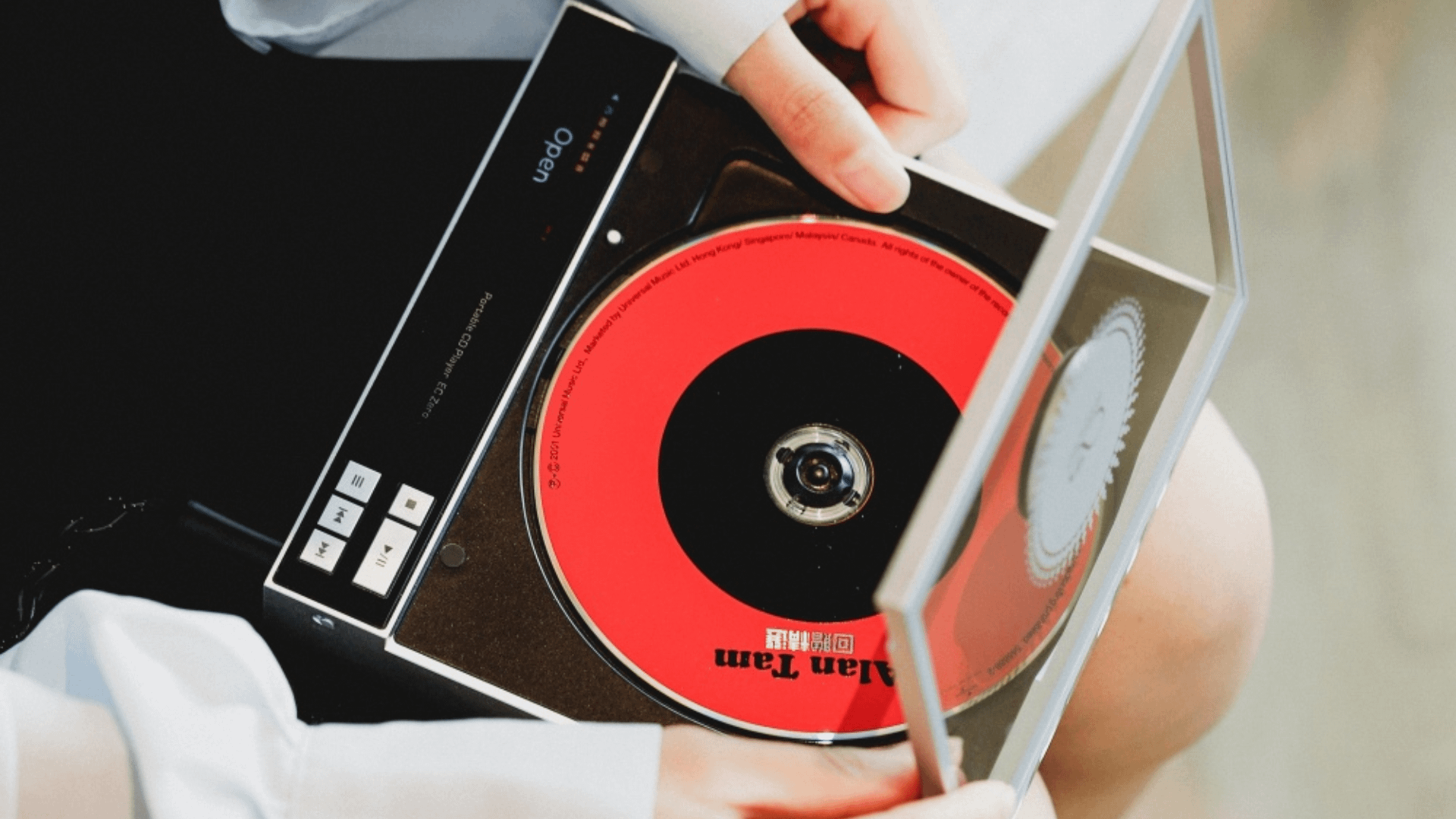 Shanling's EC Zero AKM Plays CDs, Rips WAVs, and Looks Cool Doing It ...