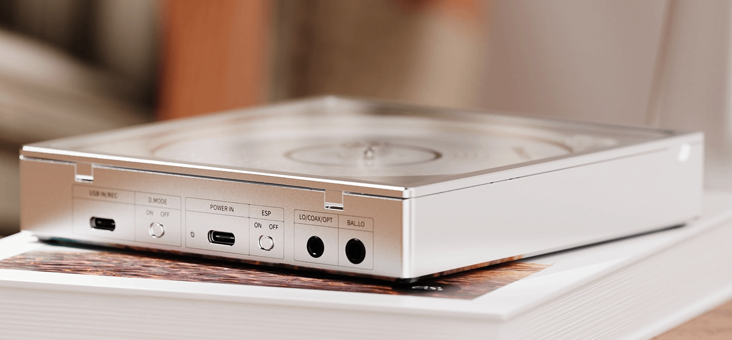 The FiiO DM15 R2R Is the Most Serious CD Player You’ve Seen in Years ...